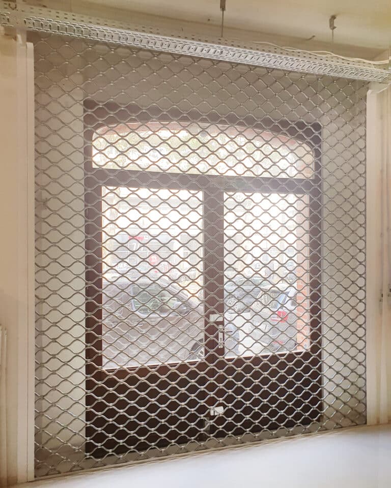 Plus Office Brussel | Security Shutter